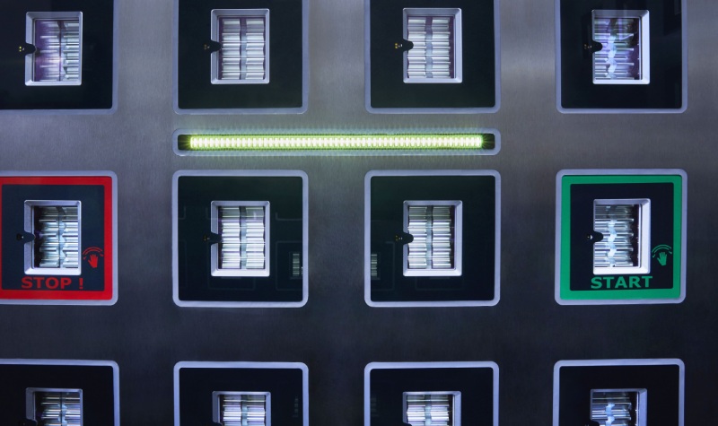 UV222 Booth | Safe and Rapid Cleanroom Decontamination for Personnel